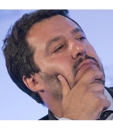 Salvini – oןısɐ,ןןɐ ɐɯ ɐןonɔs ɐ opɐʌ uou